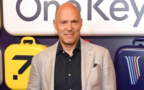 Peter Kern, chi è il miliardario americano ex Ceo di Expedia che ha comprato La Perla | Sky TG24