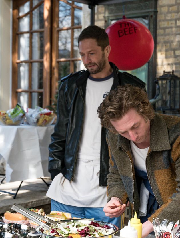 Chi è Jeremy Allen White, la star di The Bear virale per lo spot della ...