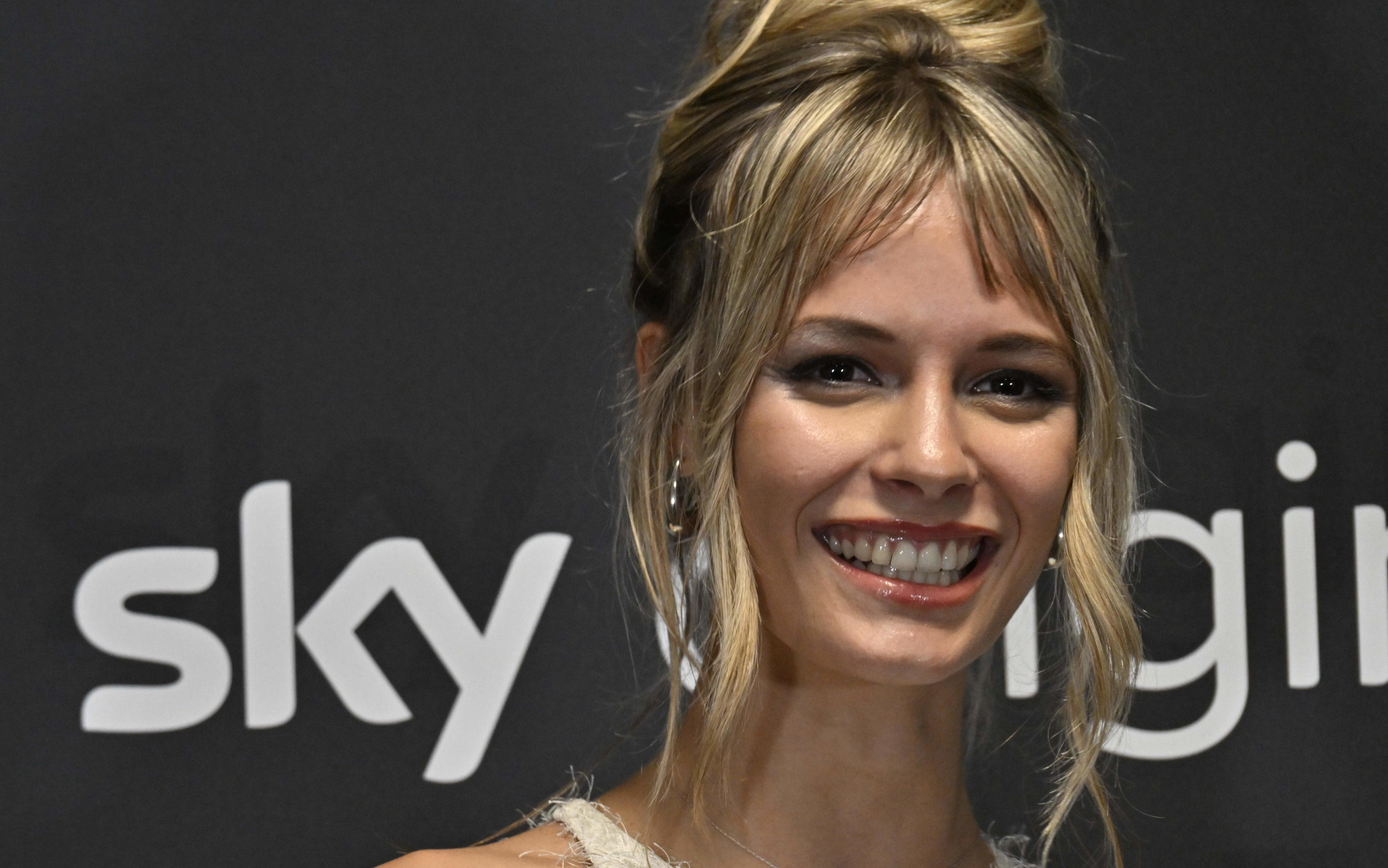 Chi è Ludovica Barbarito, l'attrice che interpreta Silvia nella serie ...