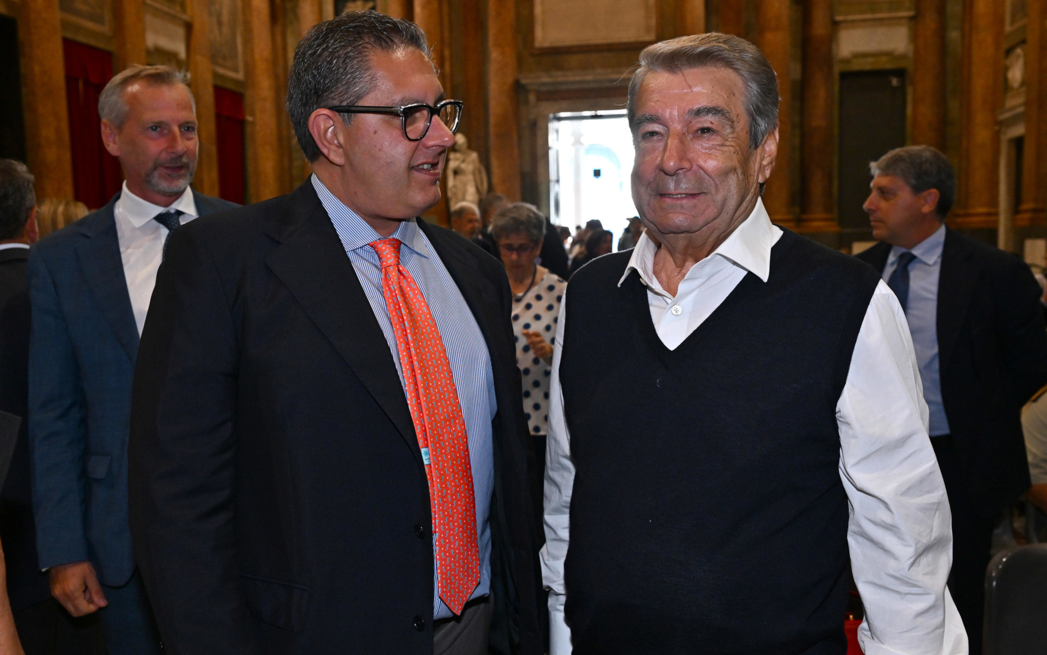 Toti, tutti gli indagati e i capi d'accusa dell’inchiesta che ha scosso ...