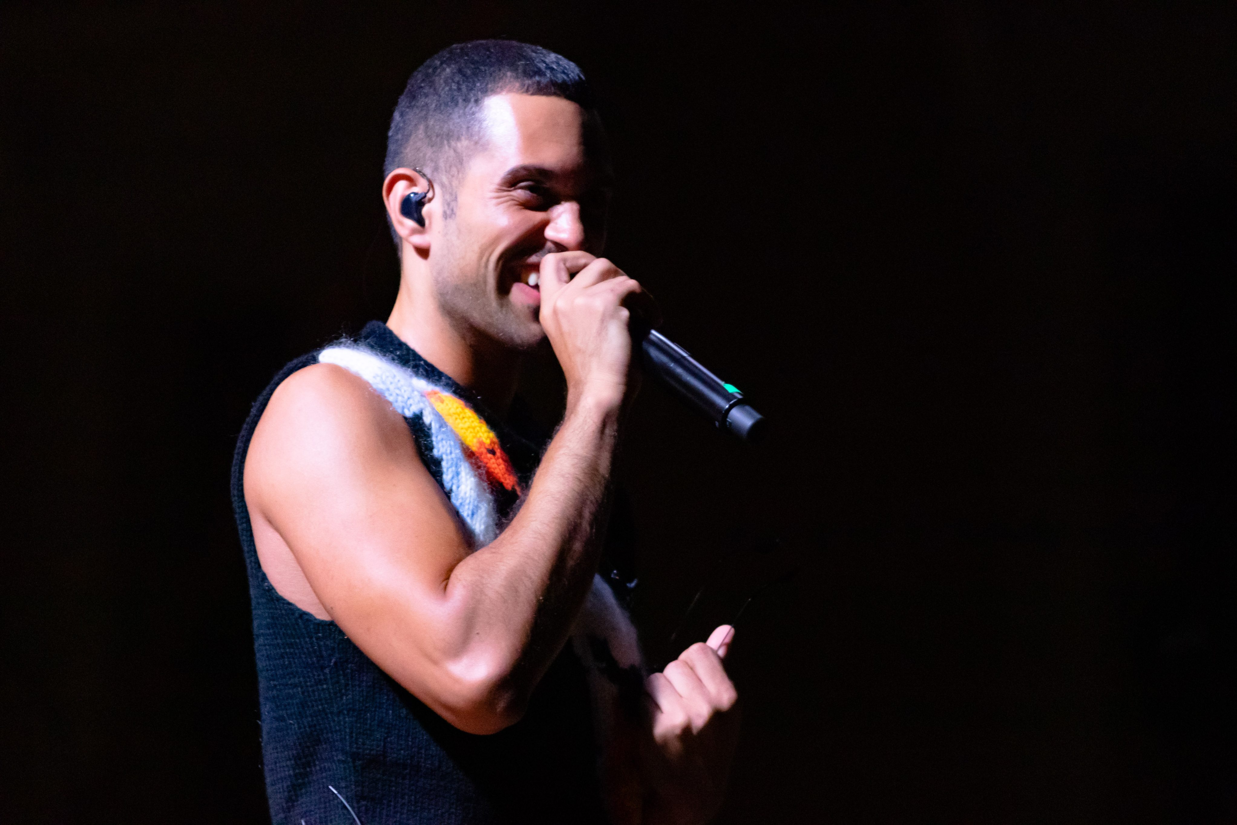 Mahmood quarta volta al Festival di Sanremo, chi è il cantante di Tuta ...