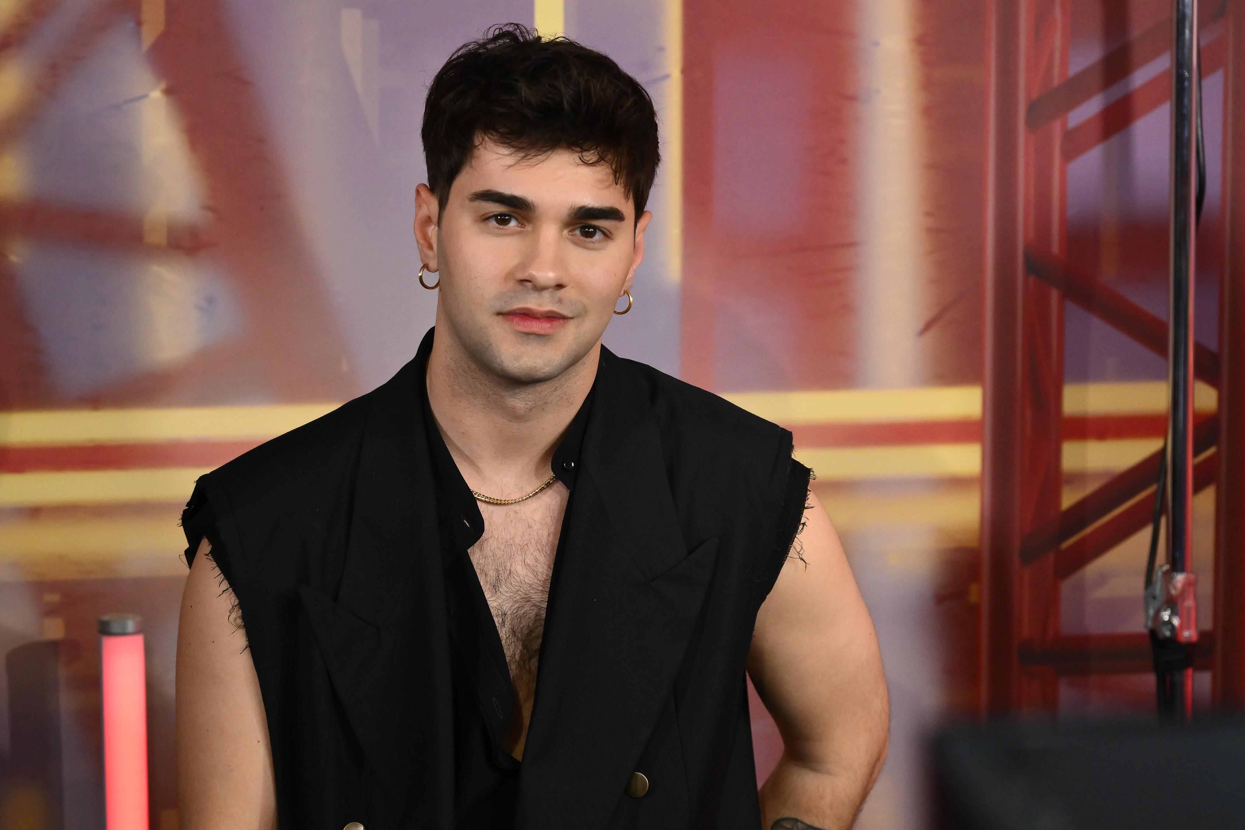 Chi è Maninni, sul palco di Sanremo 2024 con Spettacolare: la ...