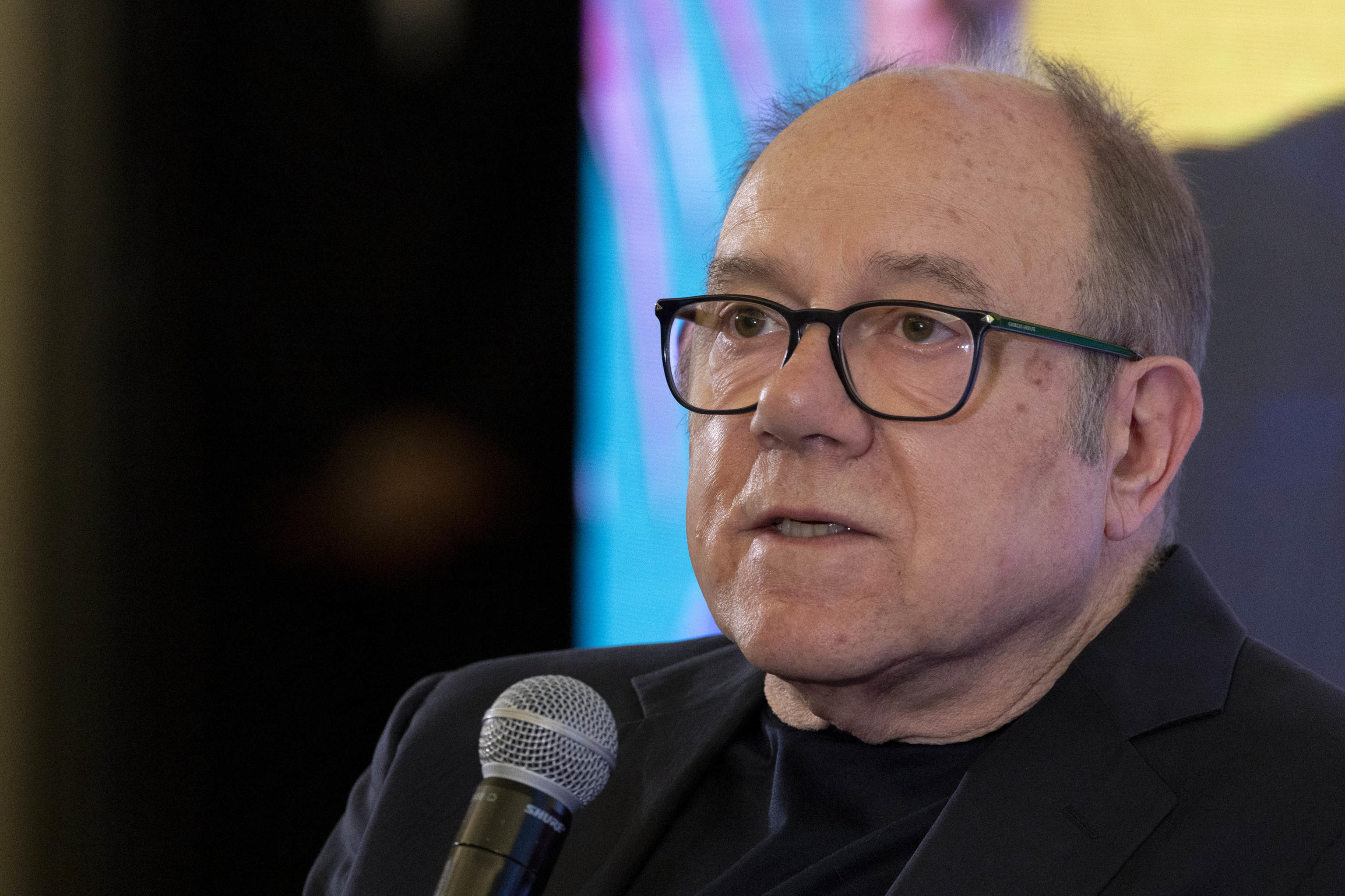 Carlo Verdone riceve la laurea ad honorem in Medicina all'Università di ...