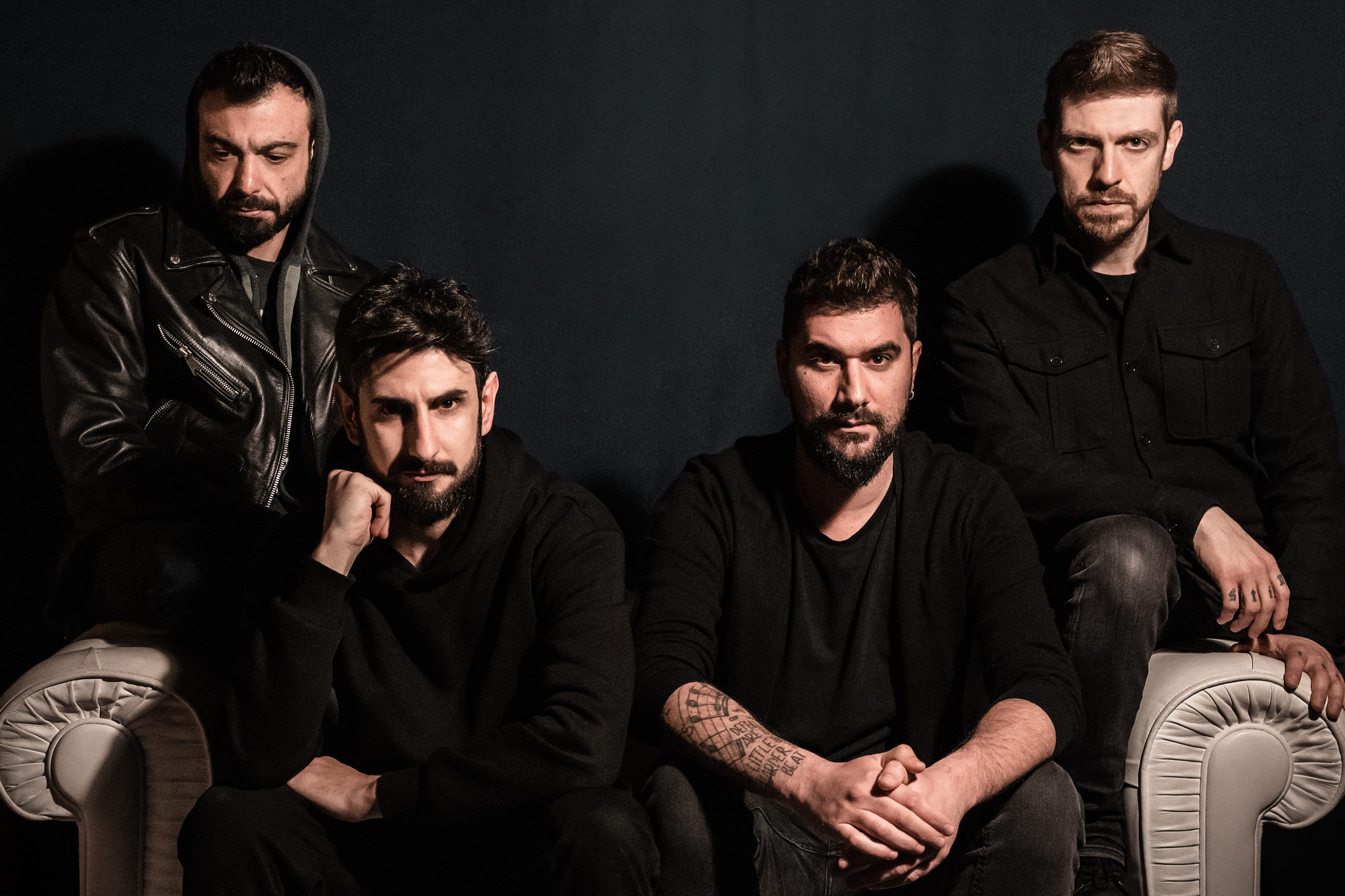 Dellarabbia, in bilico tra lunganotte è la playlist del buio interiore