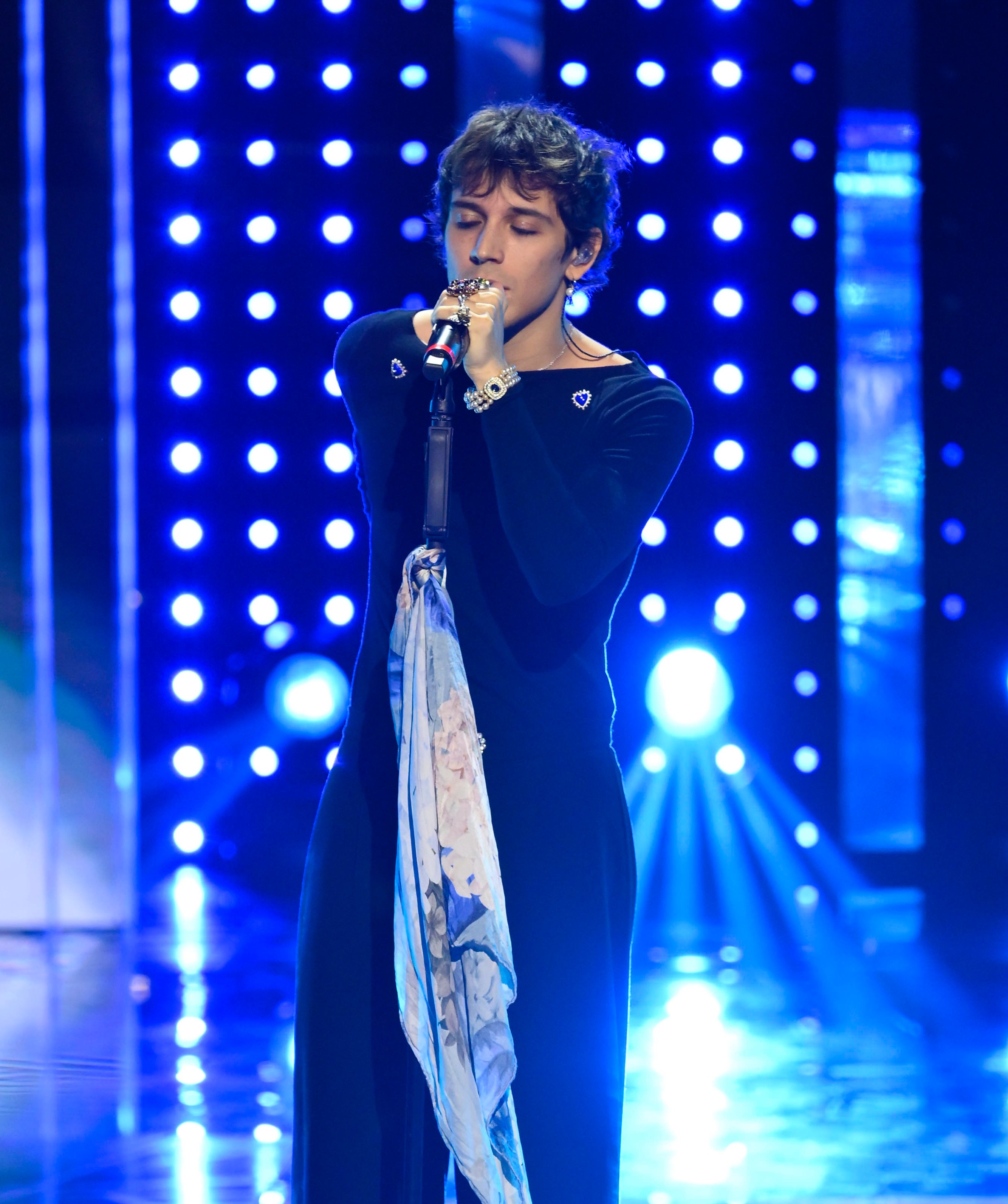 Chi è Alex Wyse, da Amici al Festival di Sanremo 2025 nella categoria ...