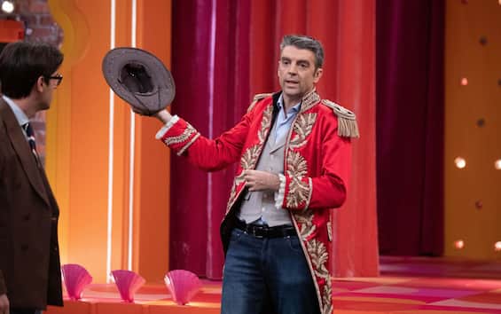 LOL - Chi ride è fuori, chi è Federico Basso, il comico che ha vinto la ...