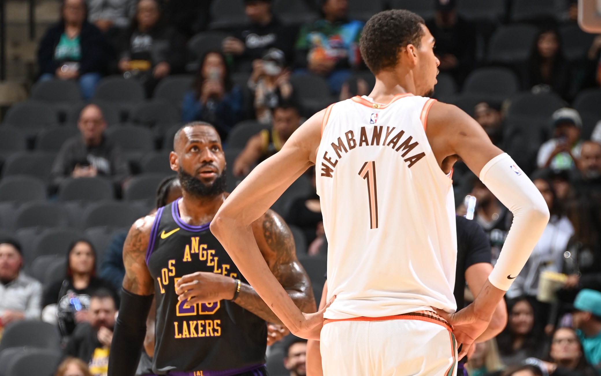 NBA, risultati della notte: Wembanyama batte LeBron e interrompe la ...