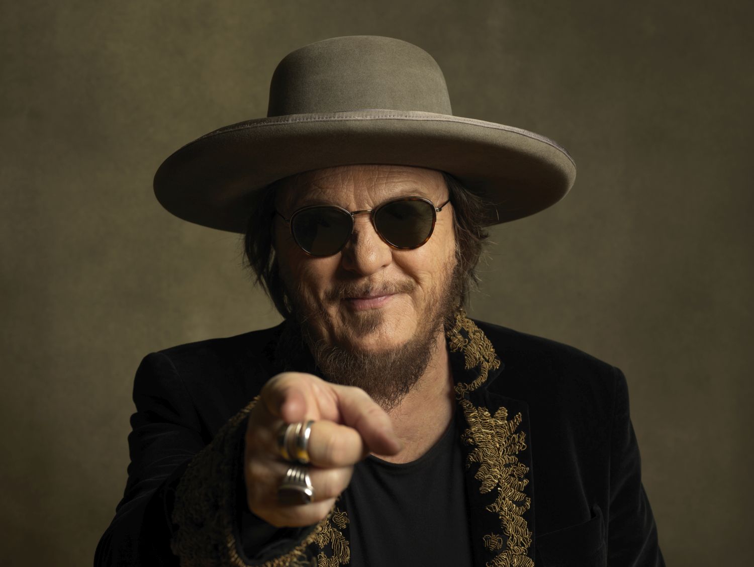 Zucchero pubblica l'album Discover II: 'C'è poco amore in circolazione ...