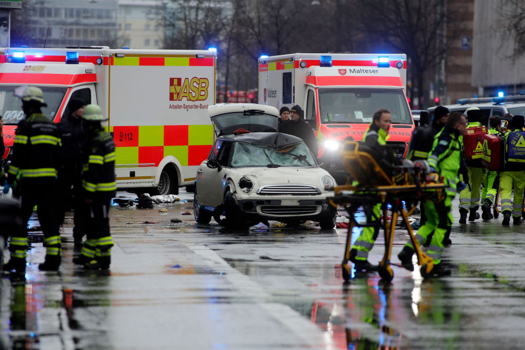 Monaco di Baviera, attacco con auto sulla folla a manifestazione in ...
