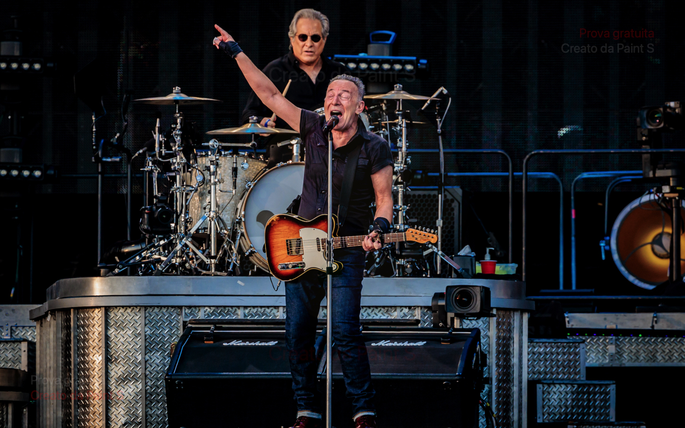 Bruce Springsteen, oltre 70 mila fan per il rock del concerto di The ...