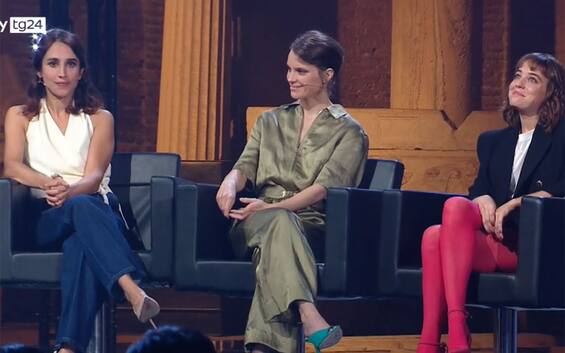 Silvia D'Amico. Carlotta Gamba e Beatrice Grannò a Sky 20 anni. Video ...