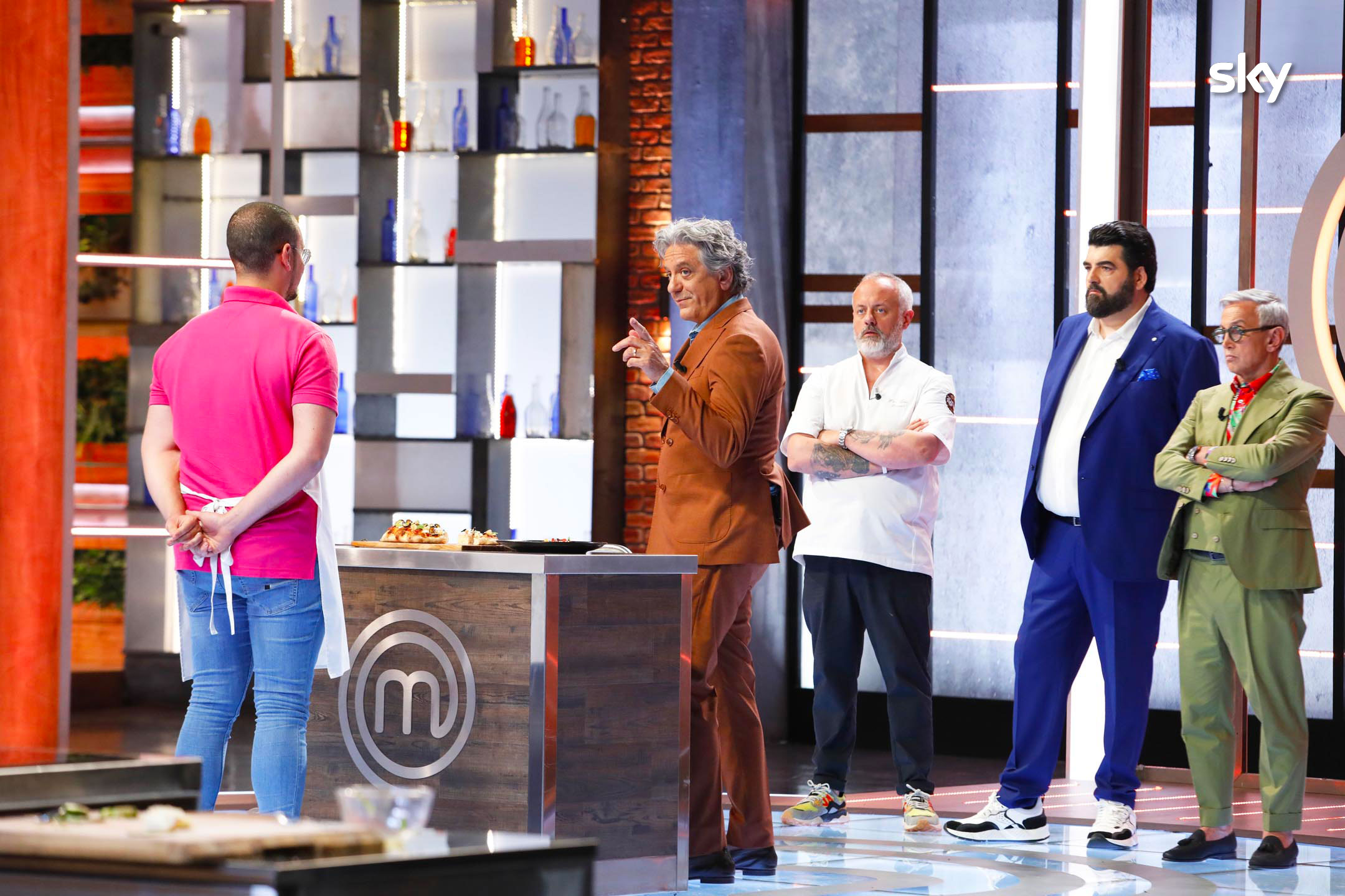 MasterChef, pizza e cottura alla brace incendiano la sfida. Cosa è ...