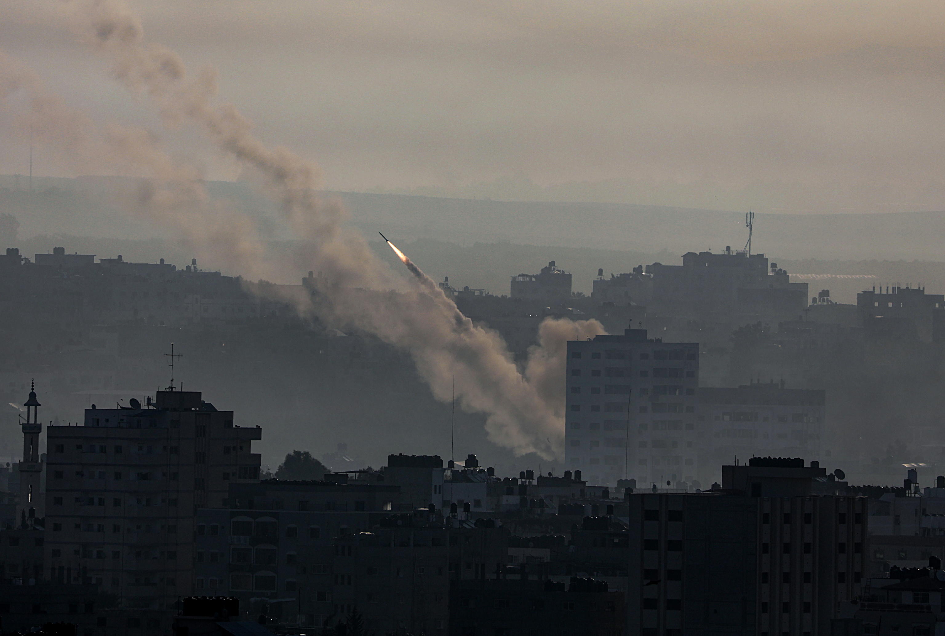 Guerra in Israele, cos'è e come funziona il laser Iron Beam | Sky TG24