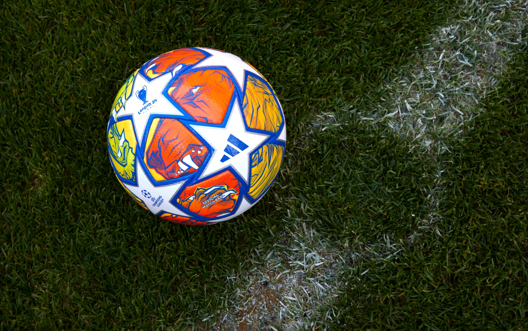 Champions League, svelato il pallone della finale 2024: è un omaggio a ...