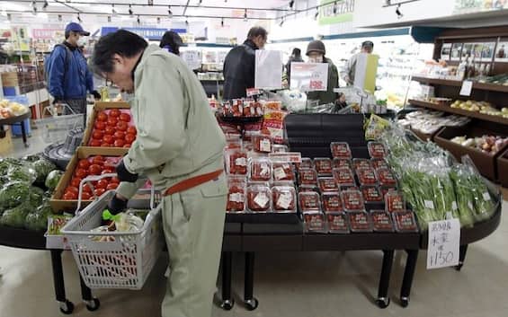 Giappone, cresce l'ansia da Big One: corsa alle scorte | Sky TG24