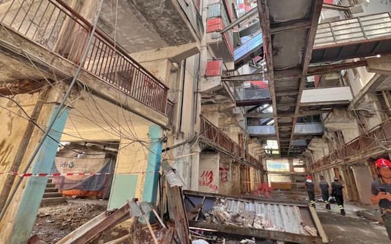 Crollo alle Vele di Scampia migliorano le condizioni di tutte le ...