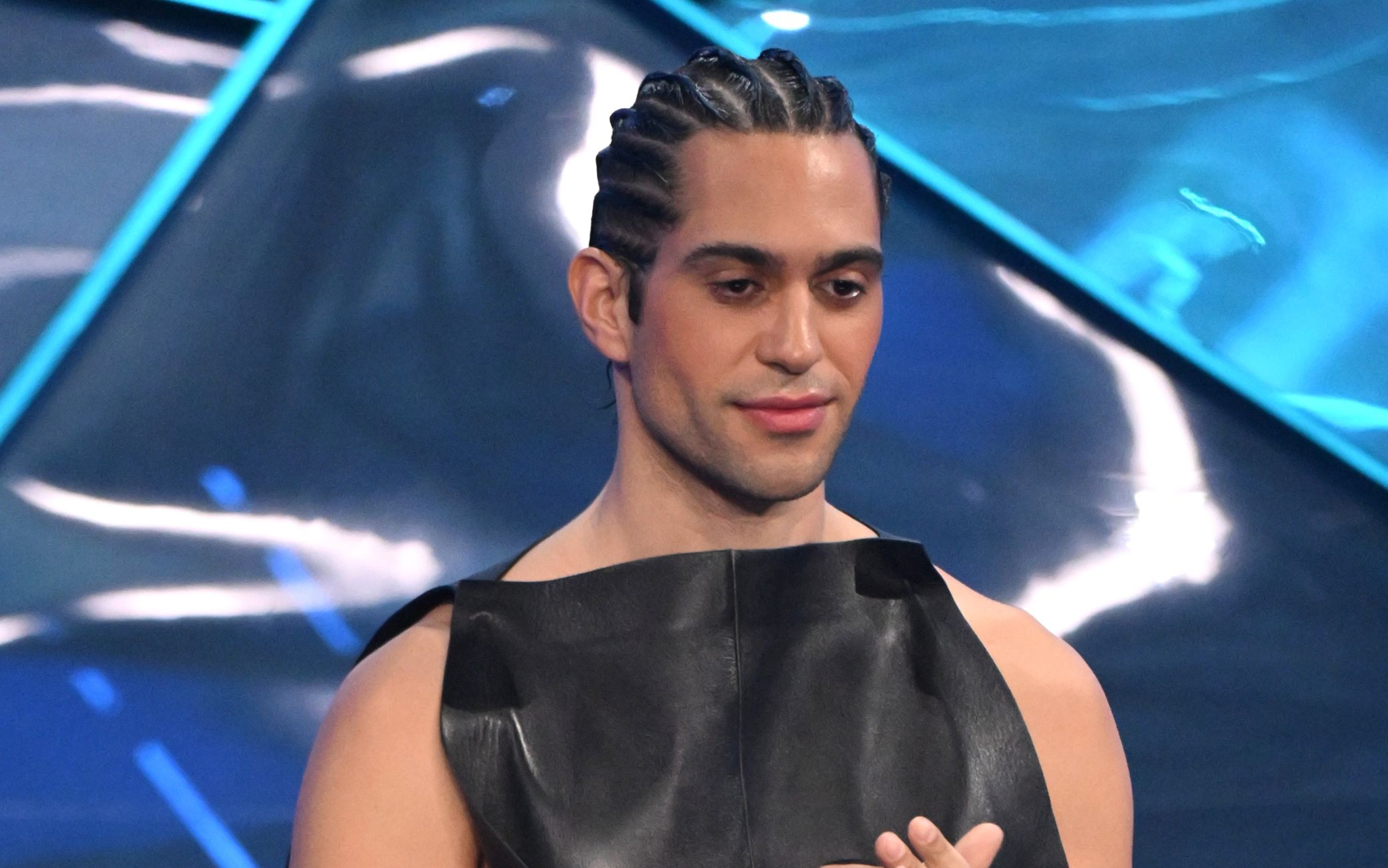 Mahmood, prima e dopo il cambio di look: le foto del cantante di Tuta ...