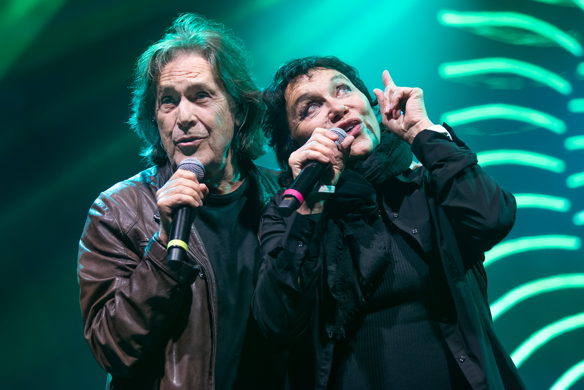 Ricchi e Poveri, al Pride di Madrid cantano Pero No Toda La Vida. VIDEO ...