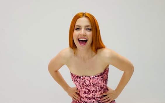 Un nuovo inizio, Noemi canta per la campagna Disney Noi Principesse ...