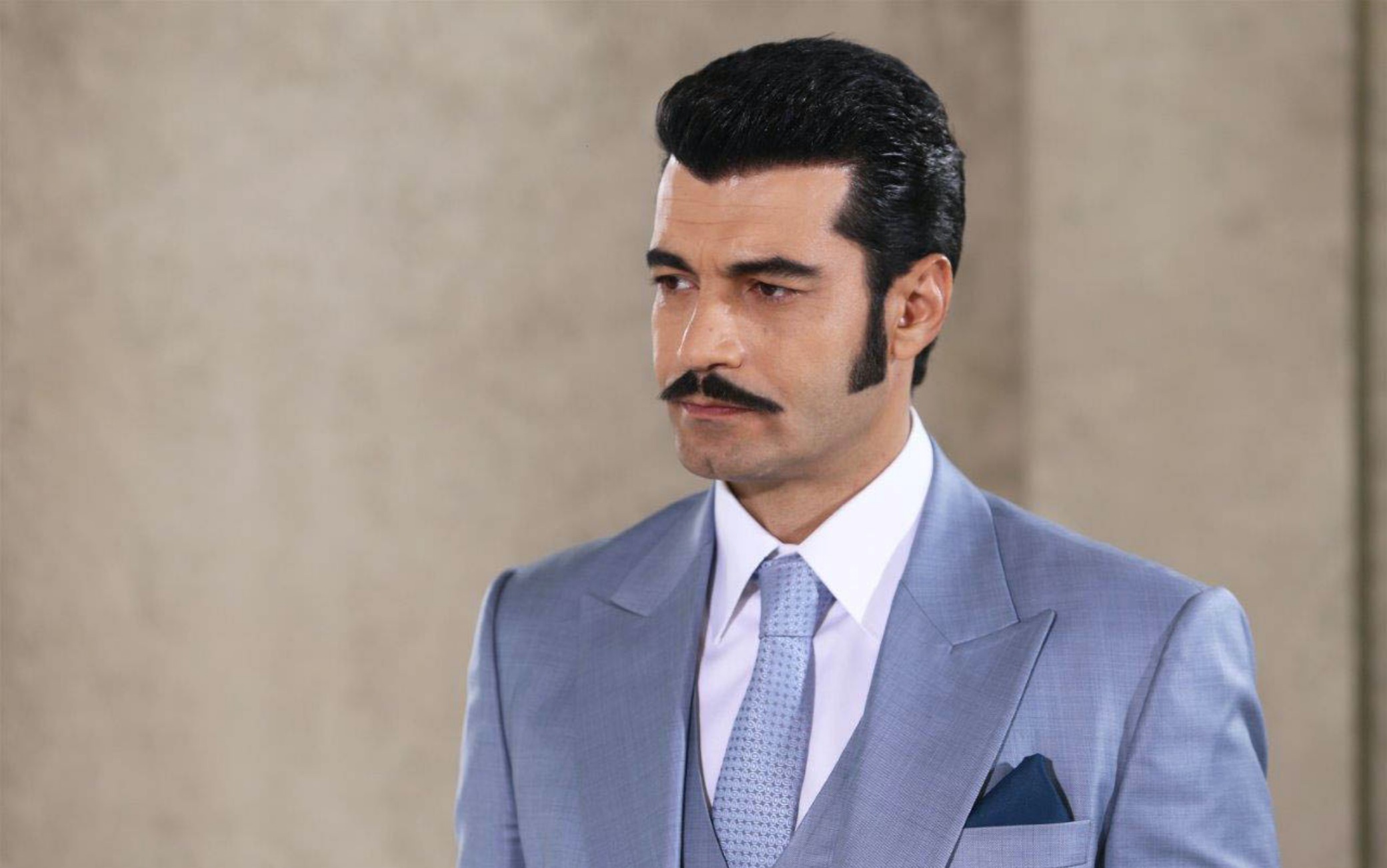 Chi è Murat Ünalmış, da Demir di Terra amara a Gulcemal di La rosa ...