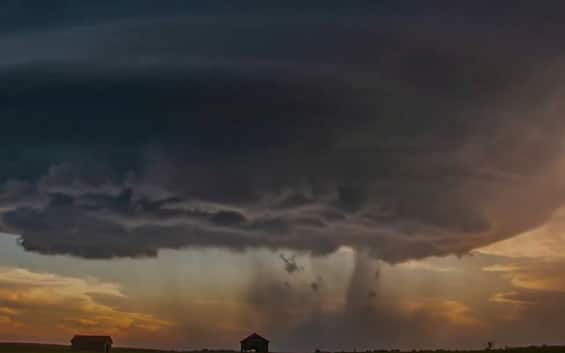 Canada, supercella temporalesca in un video timelapse | Sky TG24