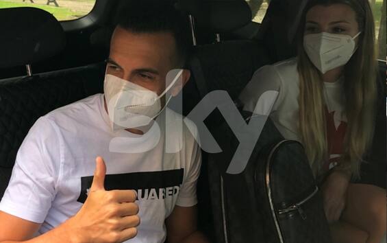 Pedro all'AS Roma: visite mediche e firma del contratto. Le news | Sky ...