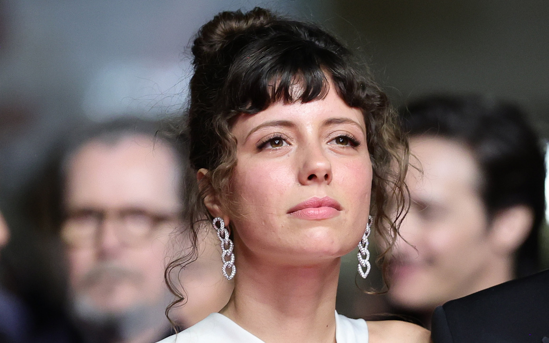 Chi è Celeste Dalla Porta, l'attrice protagonista del film Parthenope ...