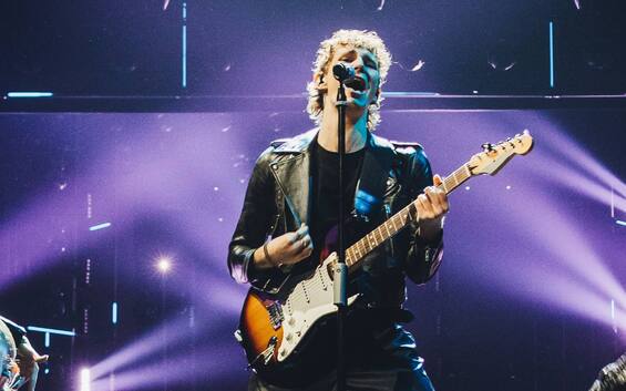 X Factor 2024, la prima puntata dei Live Show in 14 foto | Sky TG24