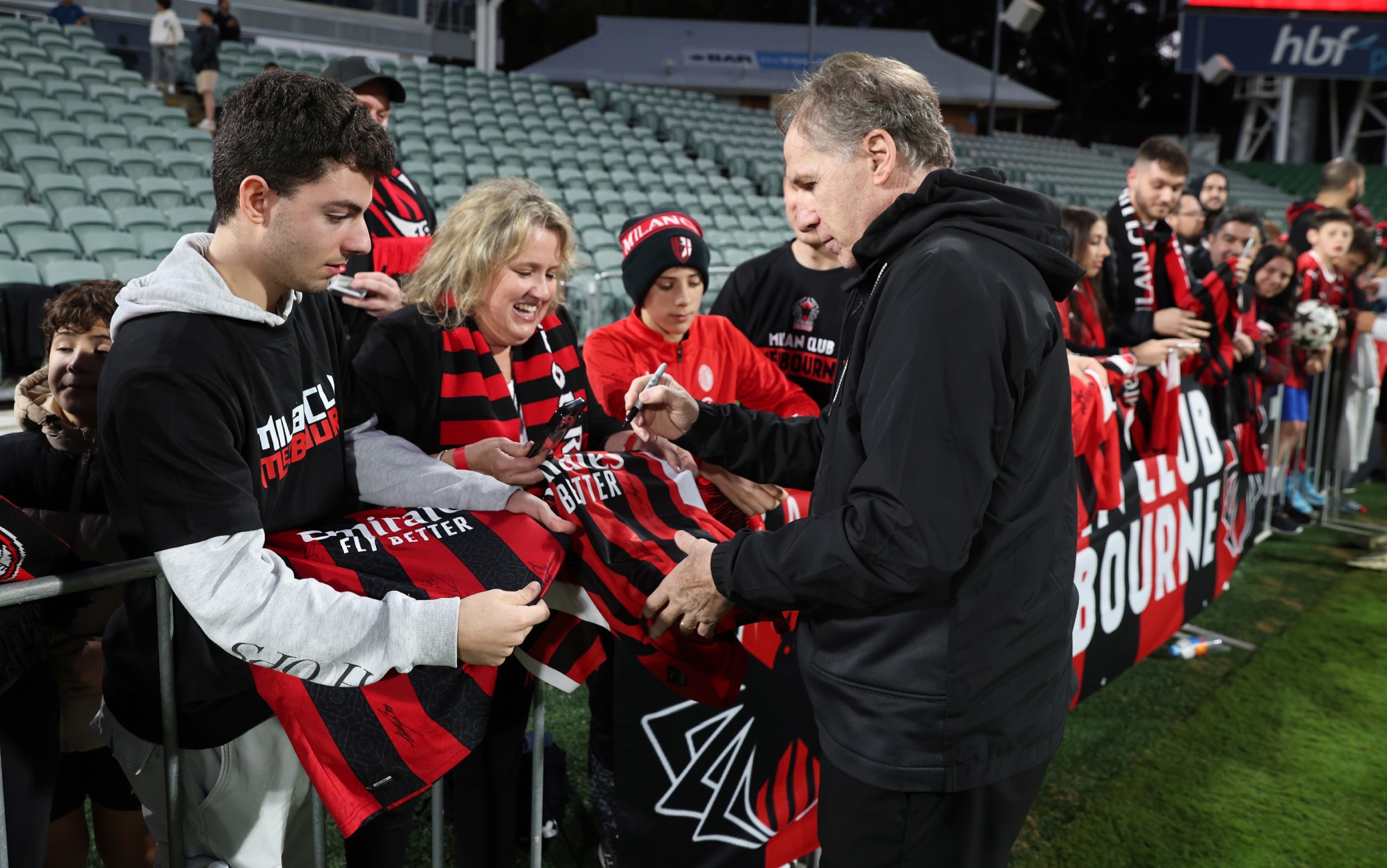 Milan, allenamento a porte aperte in Australia: presenti oltre 5.000 ...