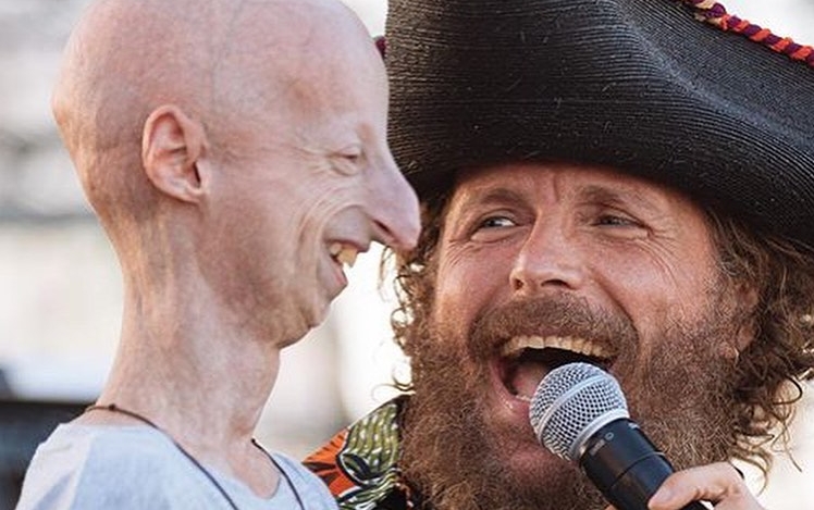 Morte Sammy Basso, da Giorgia Meloni a Jovanotti: il cordoglio sui ...