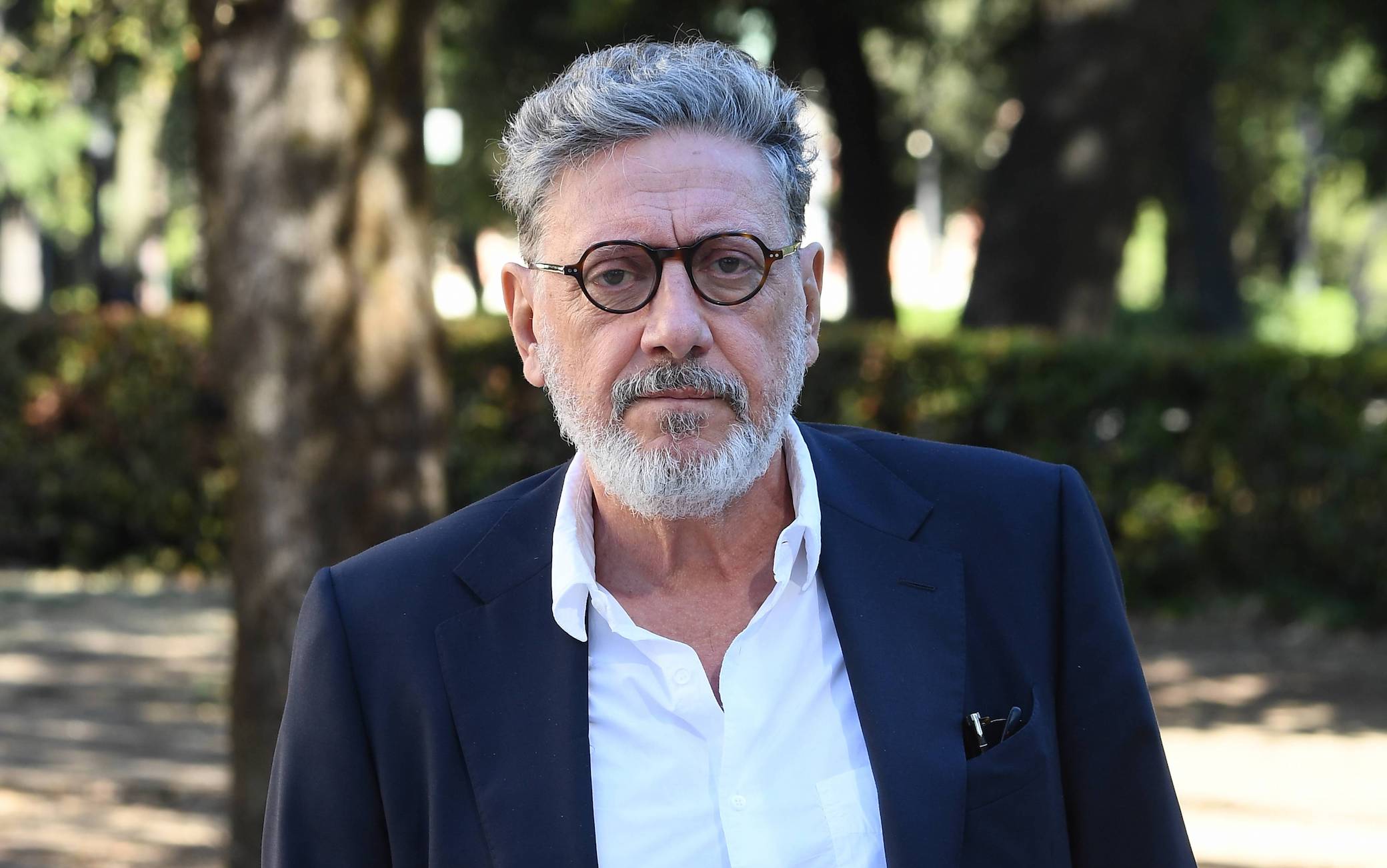 Dante, il cast del film di Pupi Avati con Sergio Castellitto su Dante ...