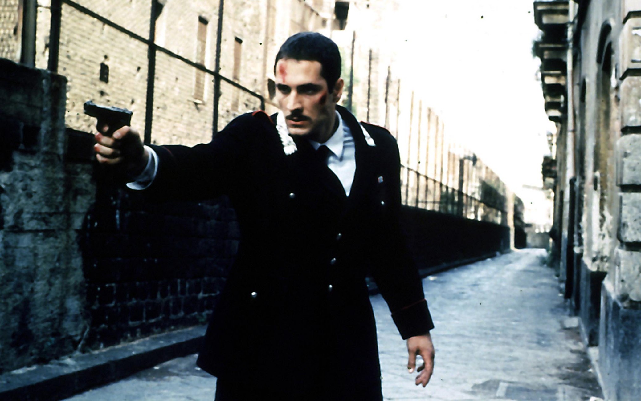 “La Piovra”, 40 anni fa il debutto della serie. Il cast ieri e oggi ...