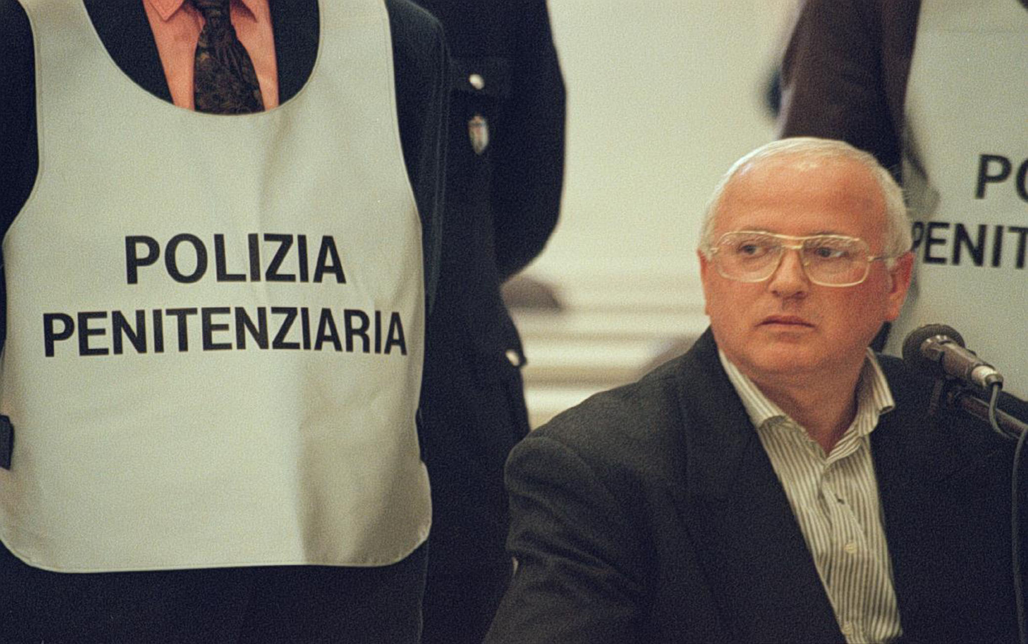 Raffaele Cutolo, morto il boss della Camorra: aveva 79 anni