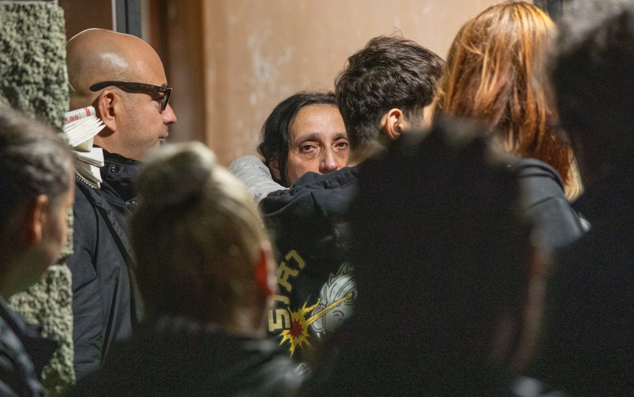 Rozzano, gli amici di Manuel al funerale: 'un ragazzo speciale, buono e ...