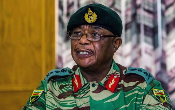 Zimbabwe, tank militari e soldati in movimento verso Harare | Sky TG24