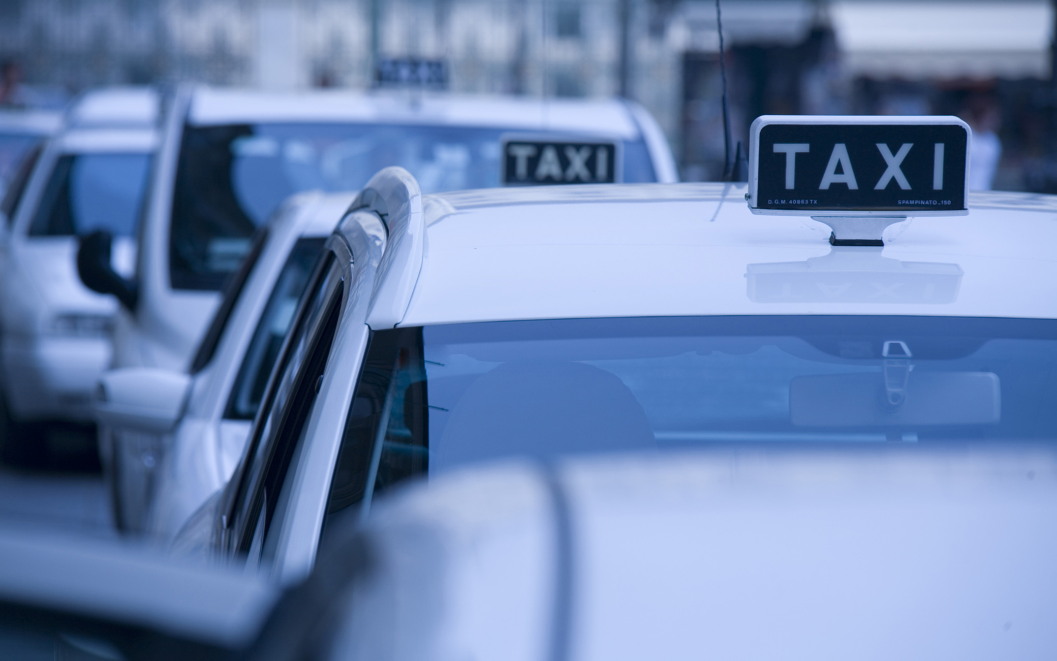 Costo dei taxi in Italia, ecco dove si paga di più sulle brevi distanze ...