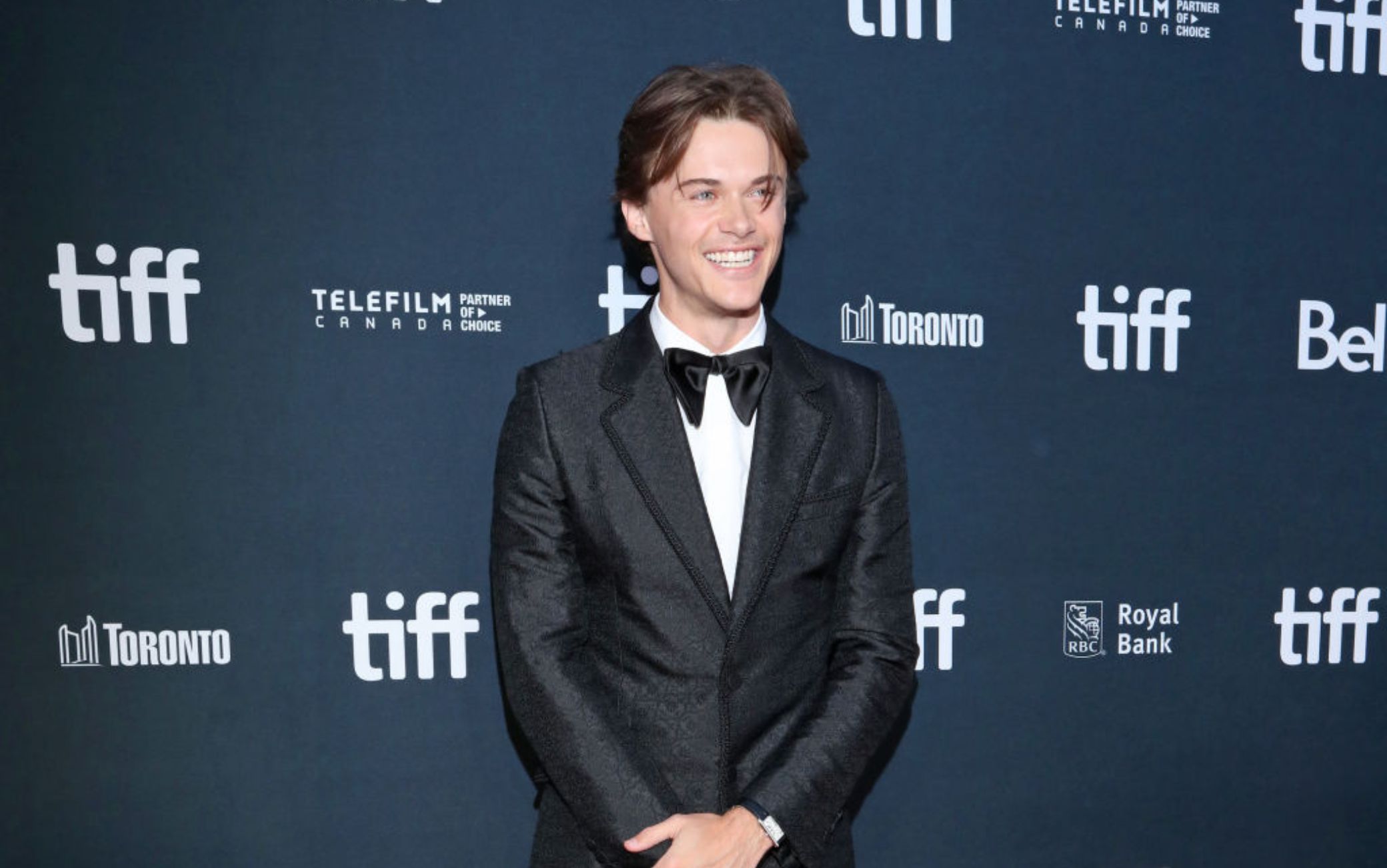 L'estate nei tuoi occhi 3, chi è Christopher Briney l'attore che ...