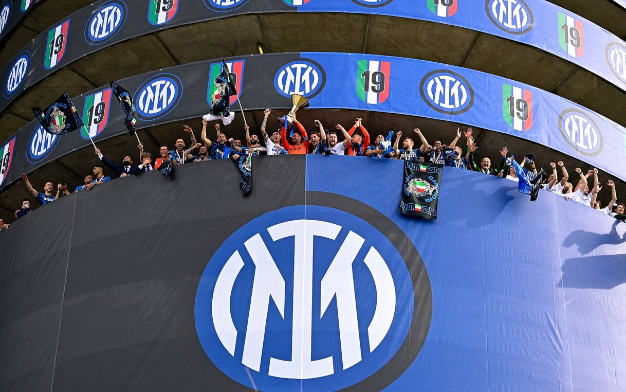 Inter, la festa scudetto a San Siro. Le foto della giornata | Sky Sport