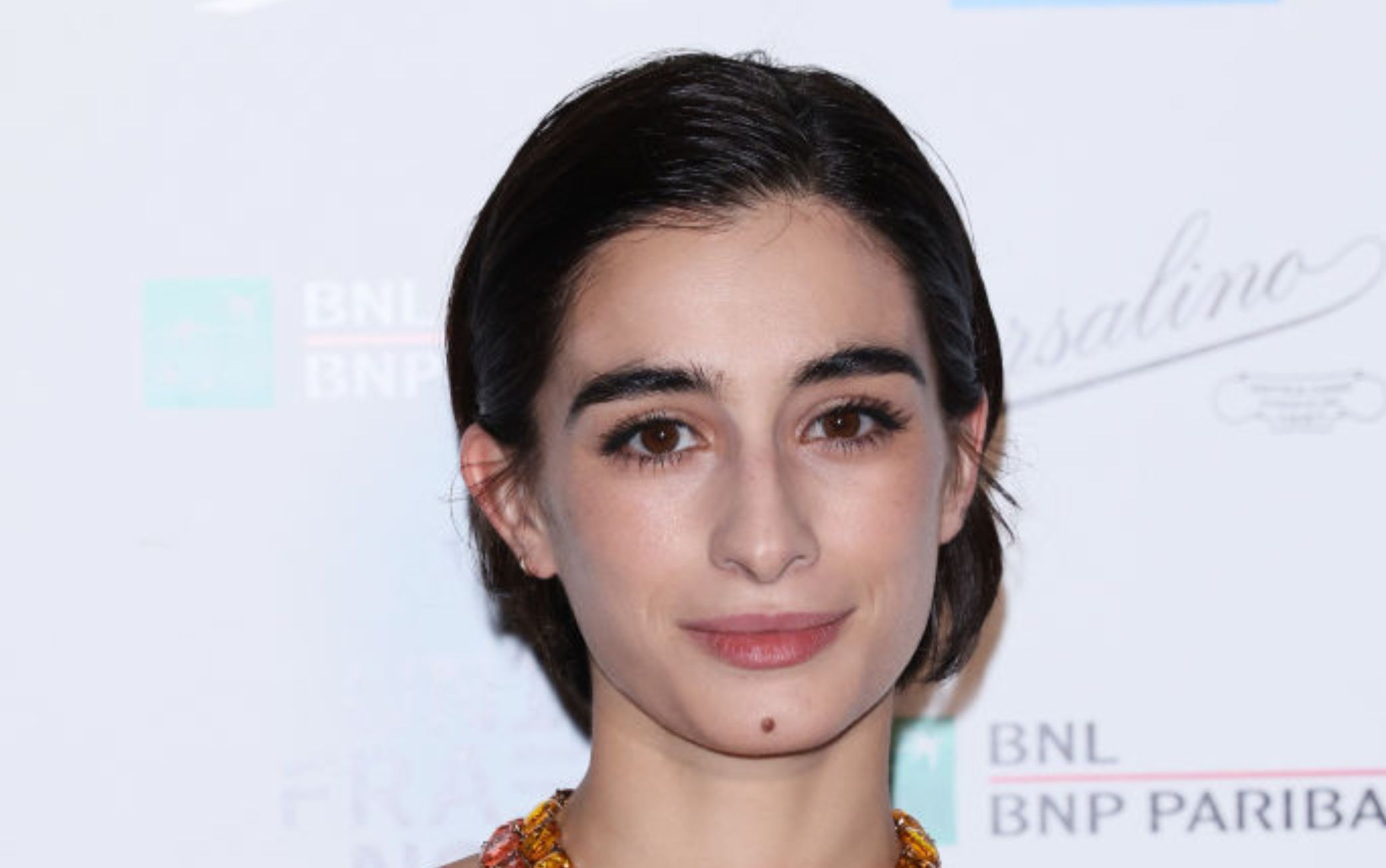 Briganti, il cast della serie tv Netflix con Michela De Rossi e Ivana ...