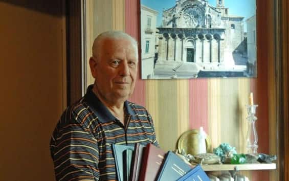 Foggia, Leonardo Altobelli medico di 91 anni si laurea per la 15esima ...