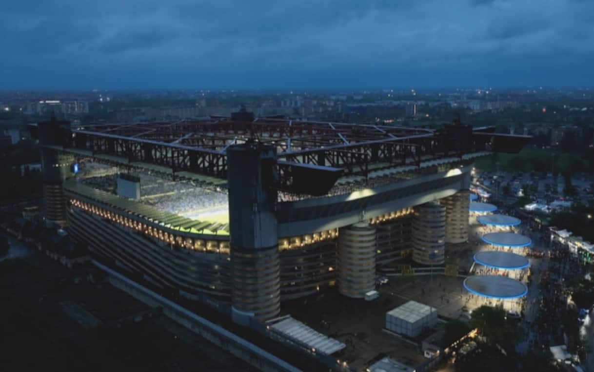 San Siro, vendita stadio a Milan e Inter: via libera dal Consiglio comunale | Sky Sport