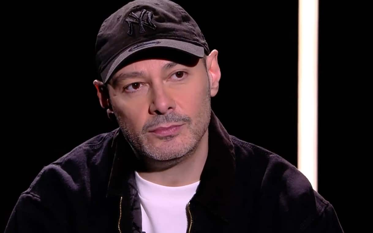 Fabri Fibra, intervista esclusiva al rapper italiano a Stories su Sky ...