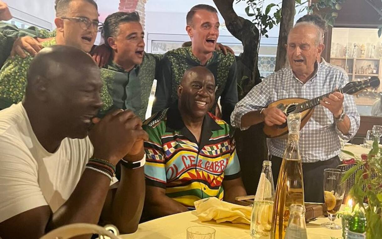 NBA, Magic Johnson e Michael Jordan insieme in vacanza a Capri. FOTO e ...