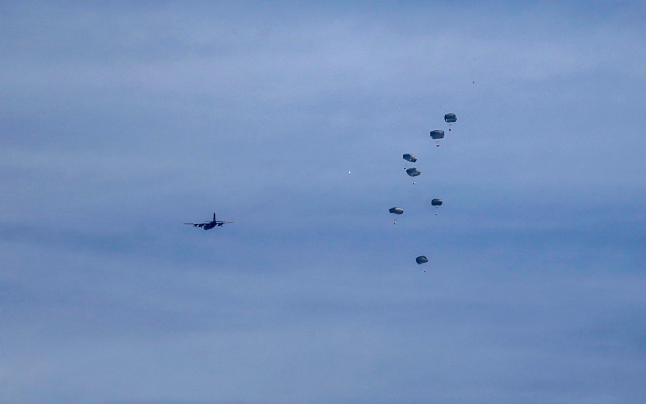 Guerra a Gaza, gli aiuti umanitari dal cielo non bastano. Onu ...