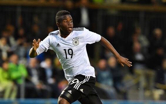 Moukoko, il baby prodigio che incanta in Germania: ma ha 12 anni? | Sky ...