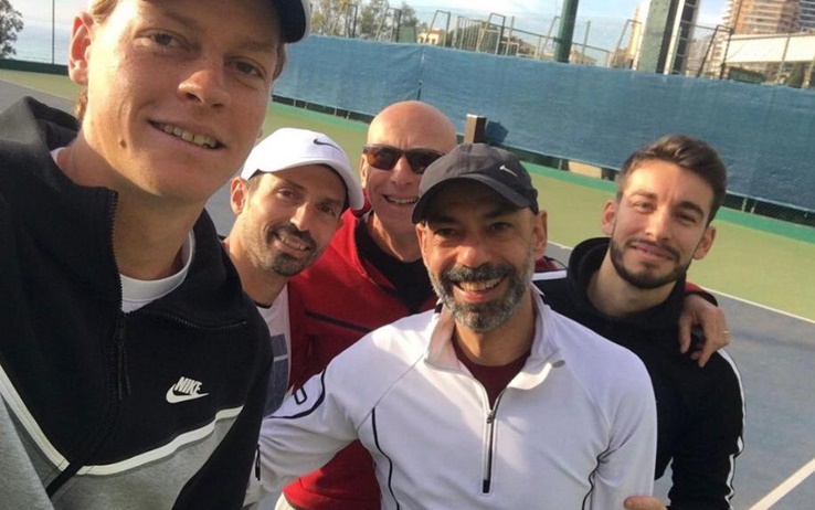 Sinner, l'allenatore e il team: da Vagnozzi e Cahill al padre Hanspeter ...
