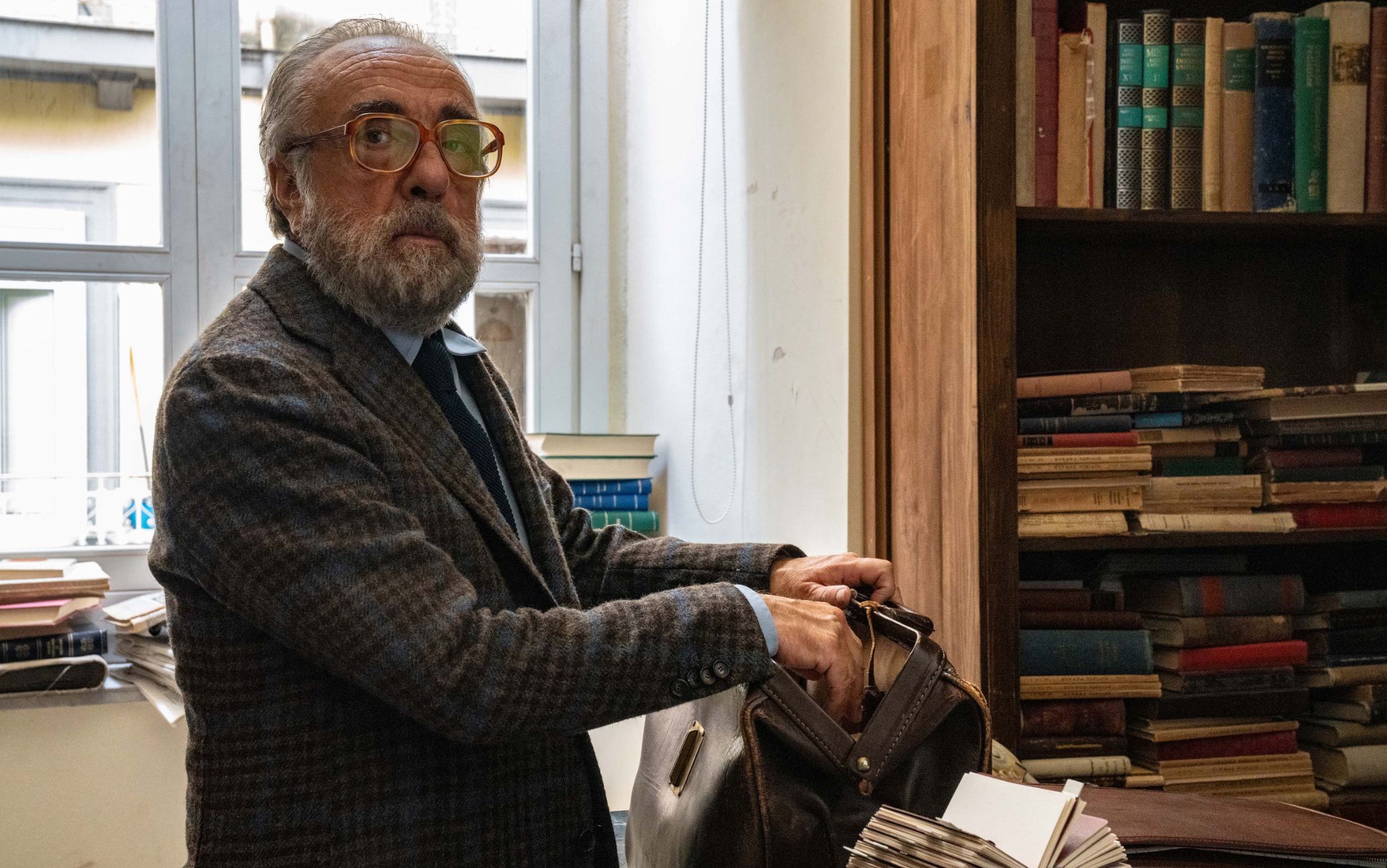 Parthenope, il cast del film di Paolo Sorrentino al cinema dal 24 ...