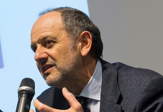 Libri, il podcast con Guido Tonelli su 'Tempo' | Sky TG24