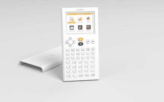 Recensione calcolatrice Numworks | Sky TG24