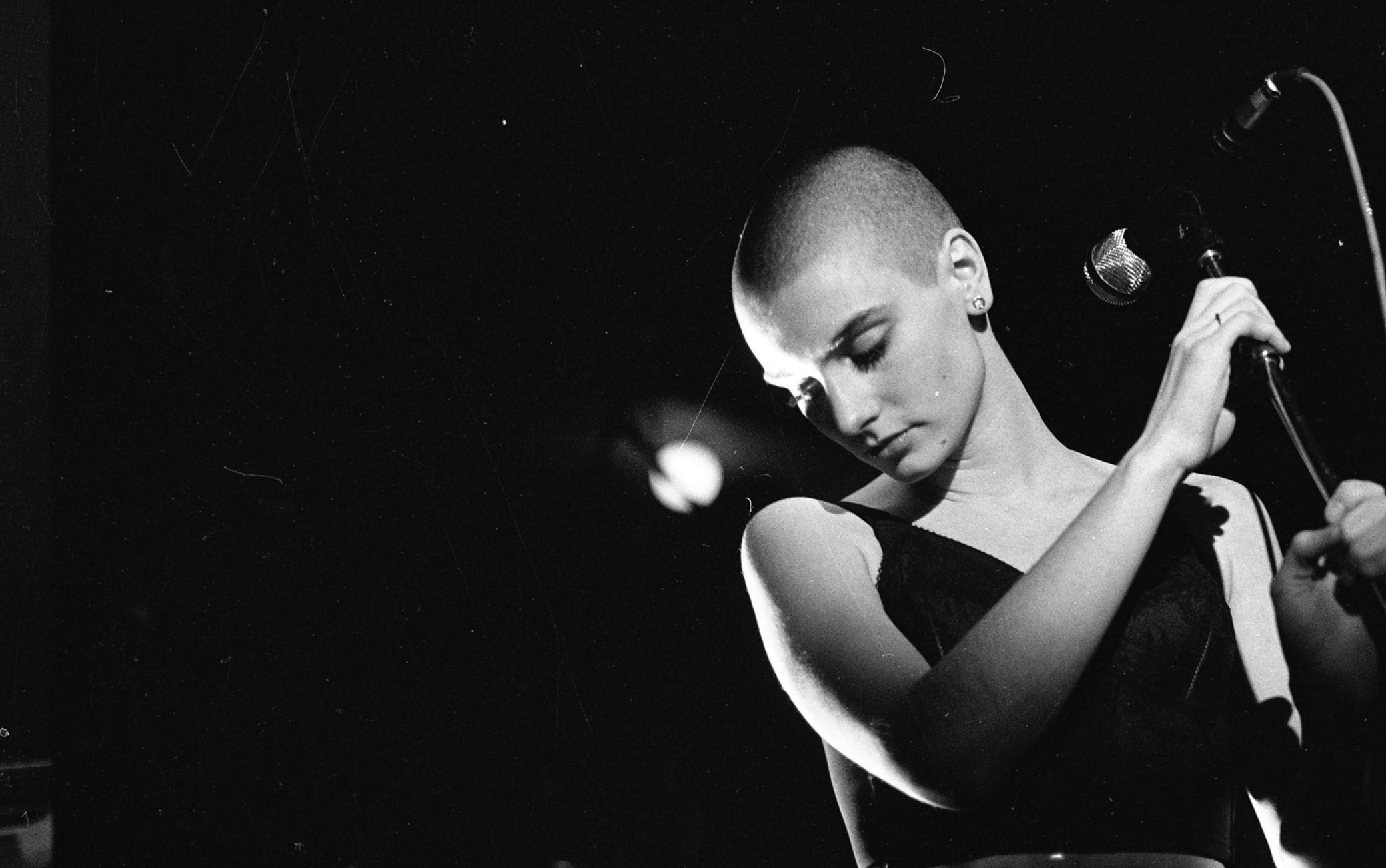 Sinéad O’Connor, chi era la cantante resa immortale da Nothing Compares ...